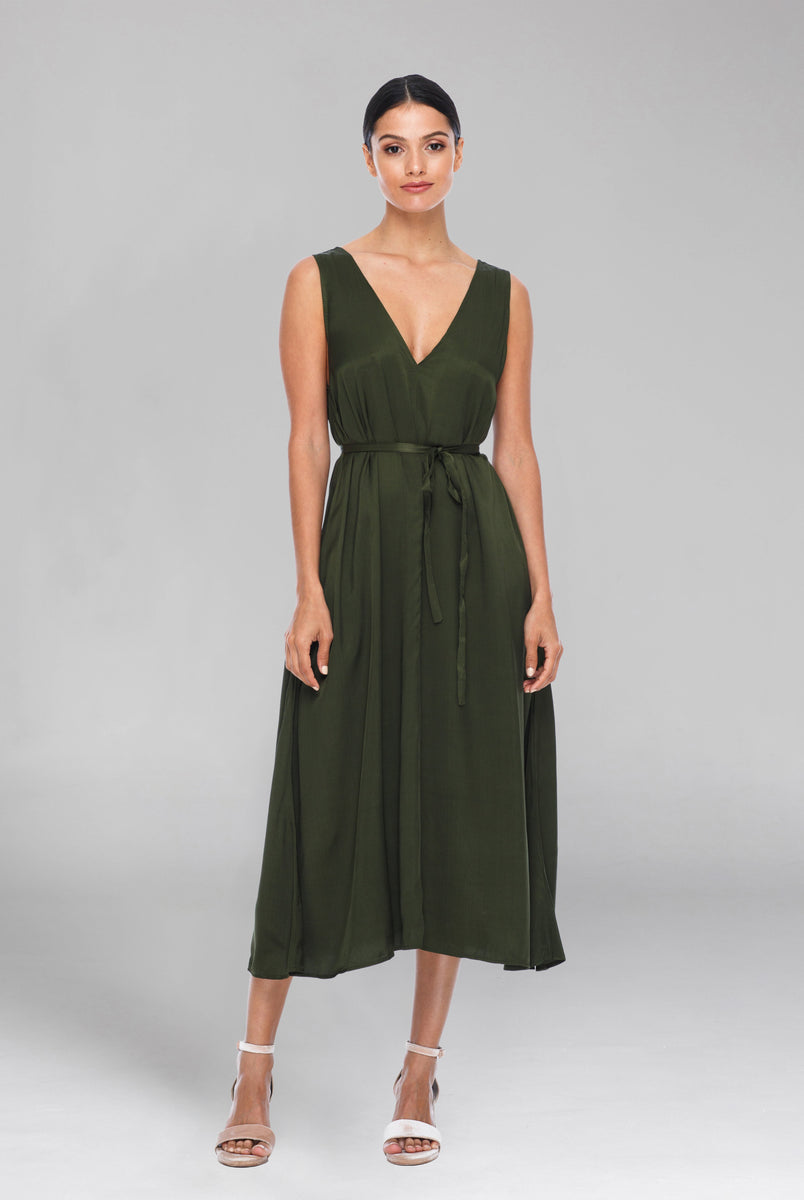 V-neck flowing bridesmaids dress - Calm Dress - BLAK Bridesmaids – Blak ...